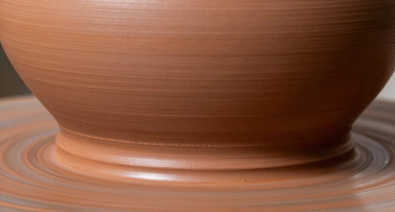 Glaze Defects Decoded: Crazing, Pinholing, and Crawling - World Fine Crafts
